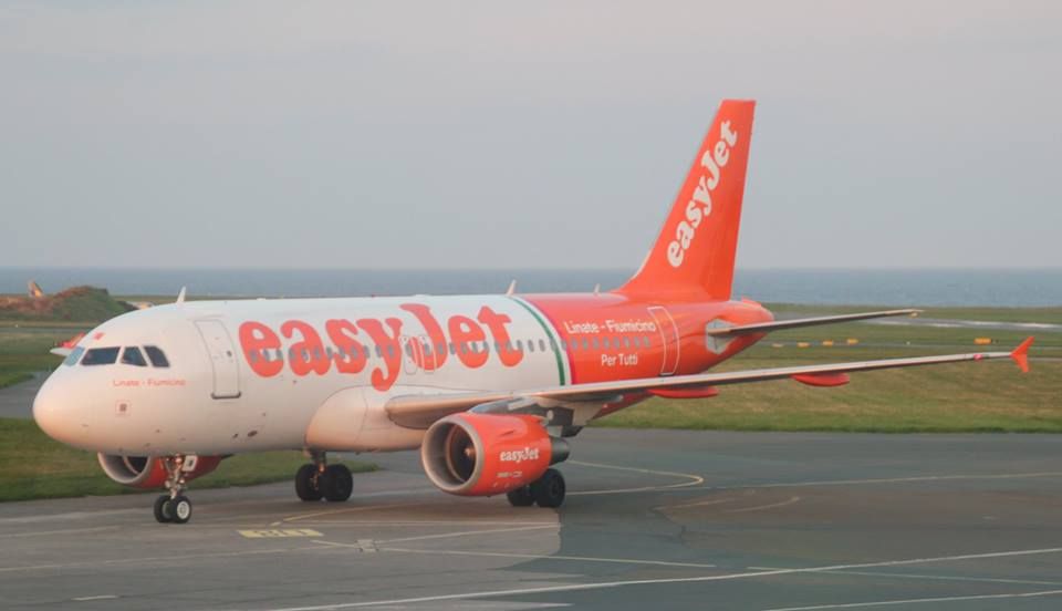 Review of easyJet flight from Isle of Man to London in Economy