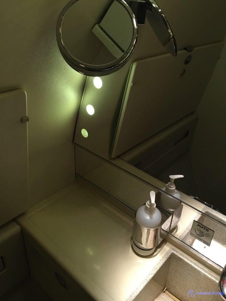 Review of Singapore Airlines flight from Singapore to Melbourne in Business