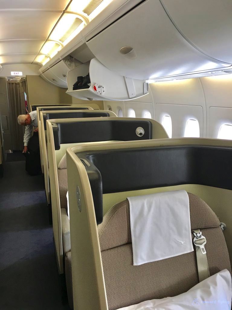 Review of Qantas flight from Melbourne to Los Angeles in First