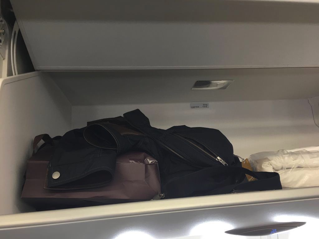 Review of Qantas flight from Melbourne to Los Angeles in First