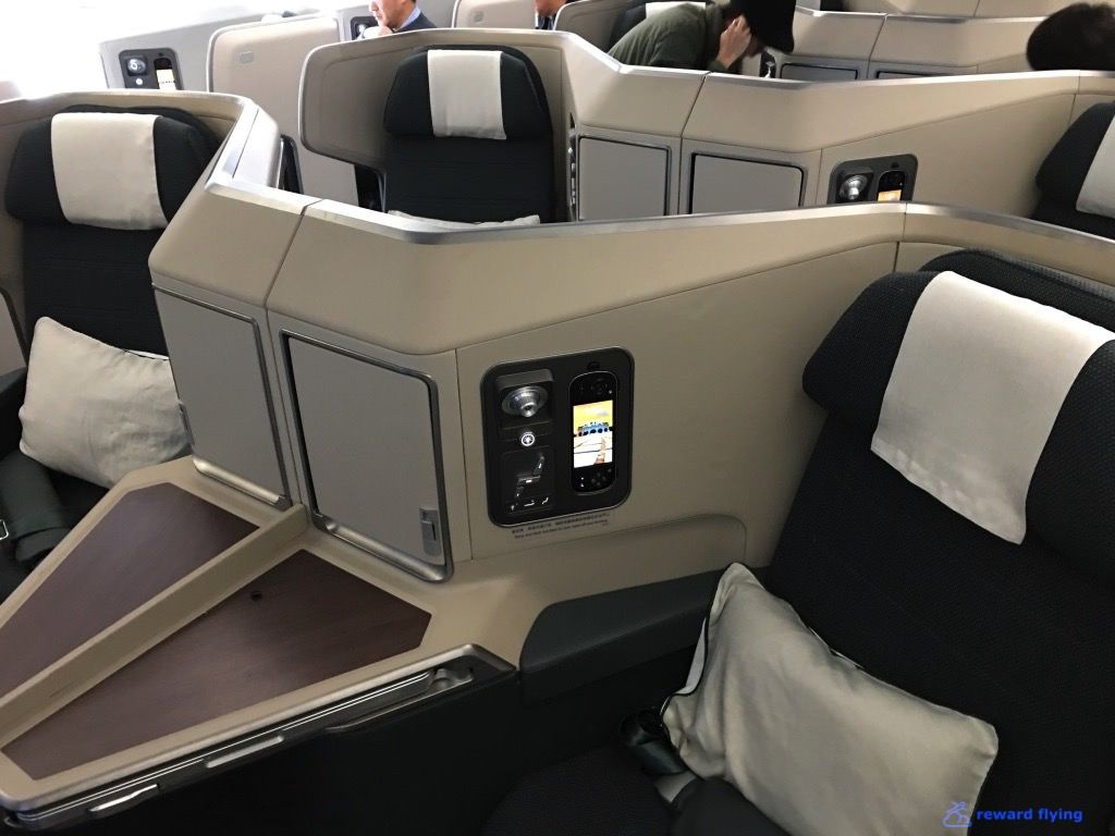 Review of Cathay Pacific flight from Hong Kong to Taipei in Business