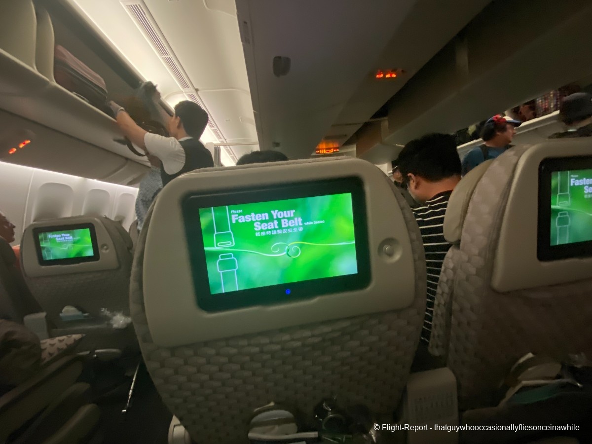 Review of EVA Air flight from Taipei to Toronto in Premium Eco