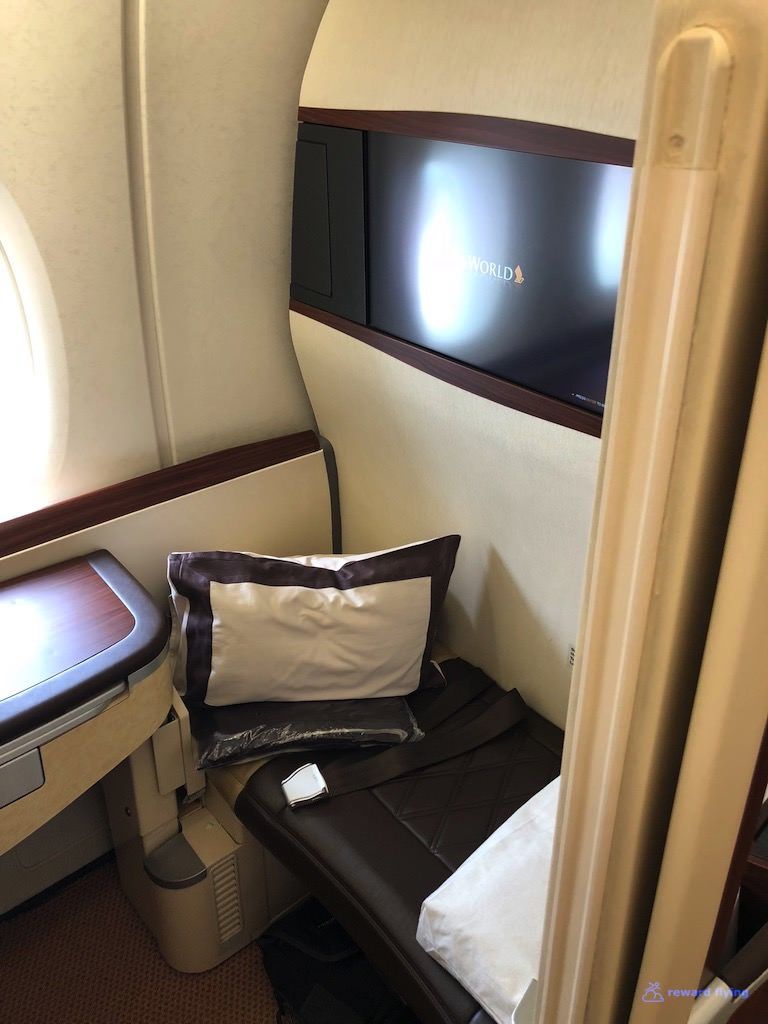 Review of Singapore Airlines flight from Sydney to Singapore in First