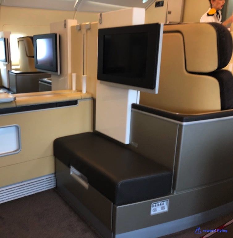 Review of Lufthansa flight from Beijing to Munich in First