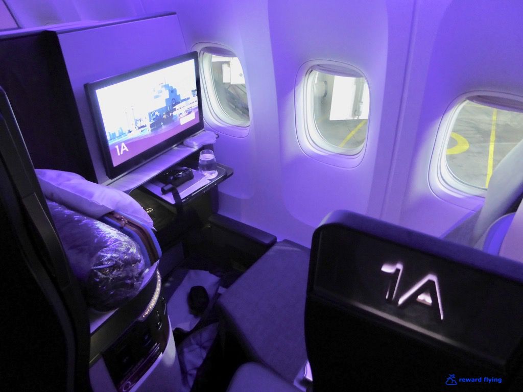 Review of Qatar Airways flight from Chicago to Doha in Business