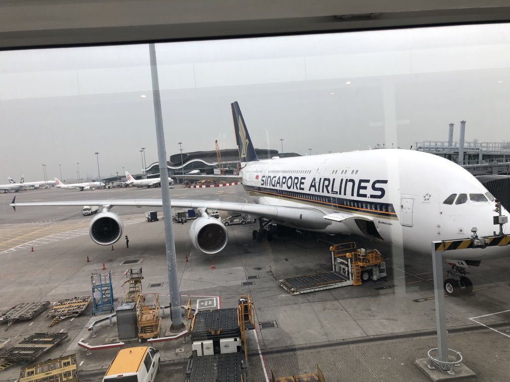 Review of Singapore Airlines flight from Hong Kong to Singapore in First