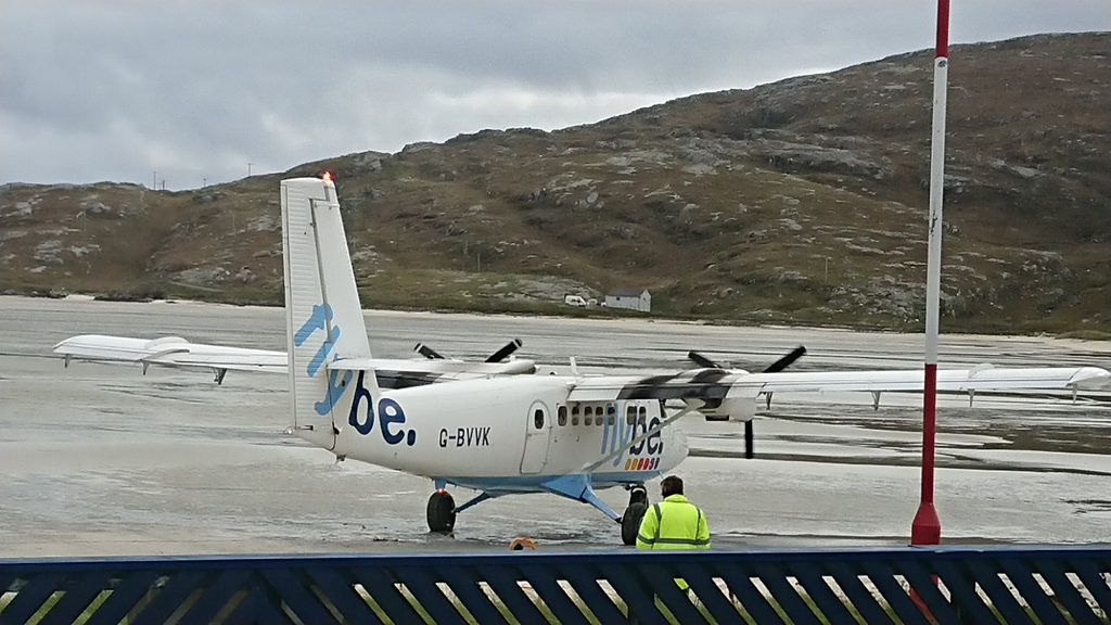 Review of Loganair flight from Glasgow to Eoligarry in Economy