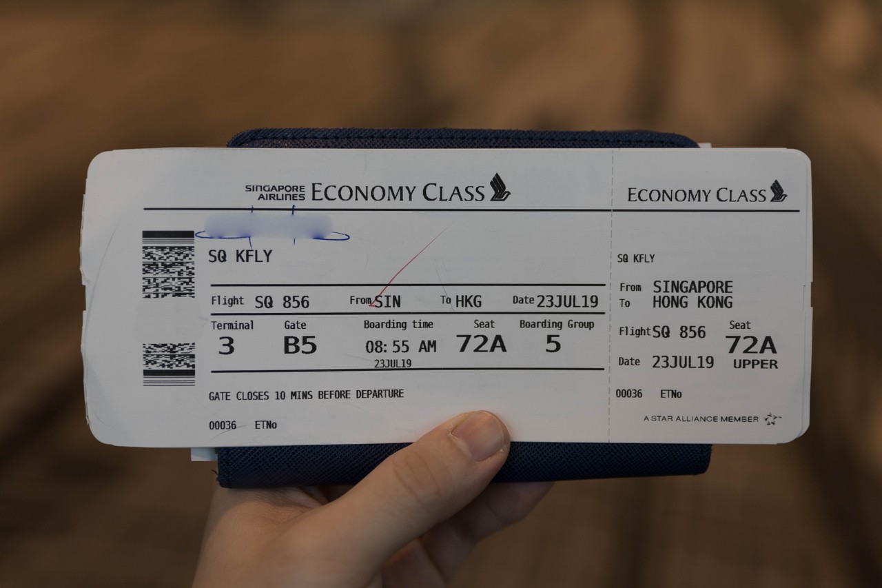 Review Of Singapore Airlines Flight From Singapore To Hong Kong In Economy