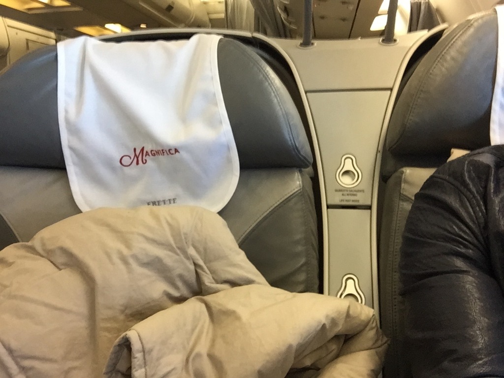 Review of Alitalia flight from Toronto to Rome in Business