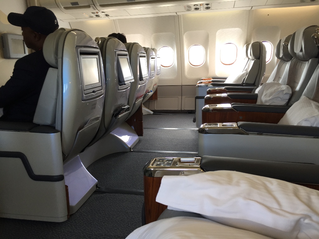 Review of Emirates flight from Dubai to Harare in Business