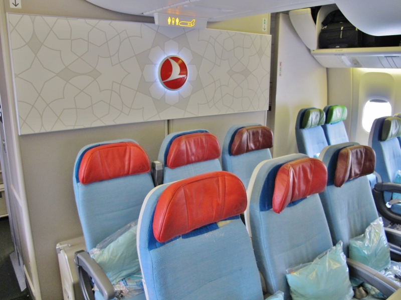Review of Turkish Airlines flight from Istanbul to Los Angeles in Economy