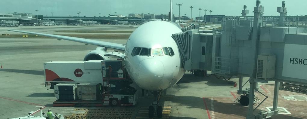 Review of Singapore Airlines flight from Jakarta to Singapore in Economy