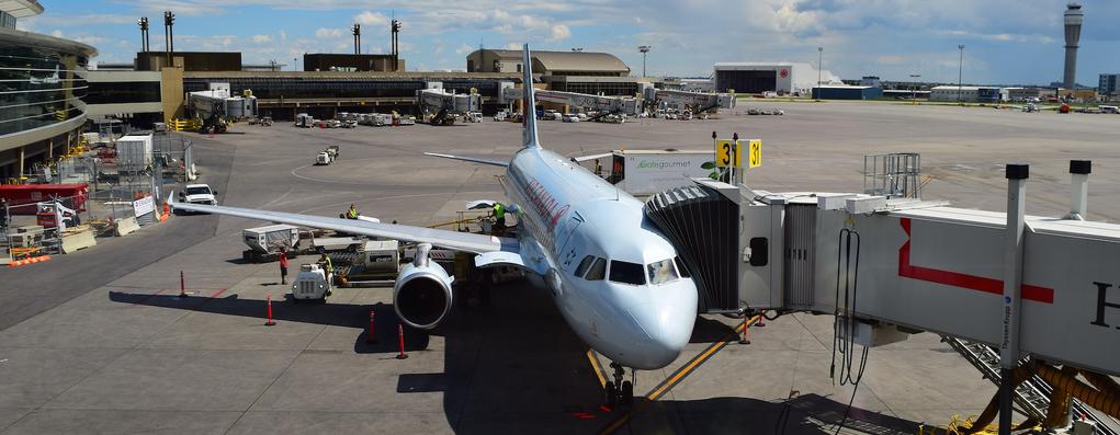 Review of Air Canada flight from Los Angeles to Calgary in Economy