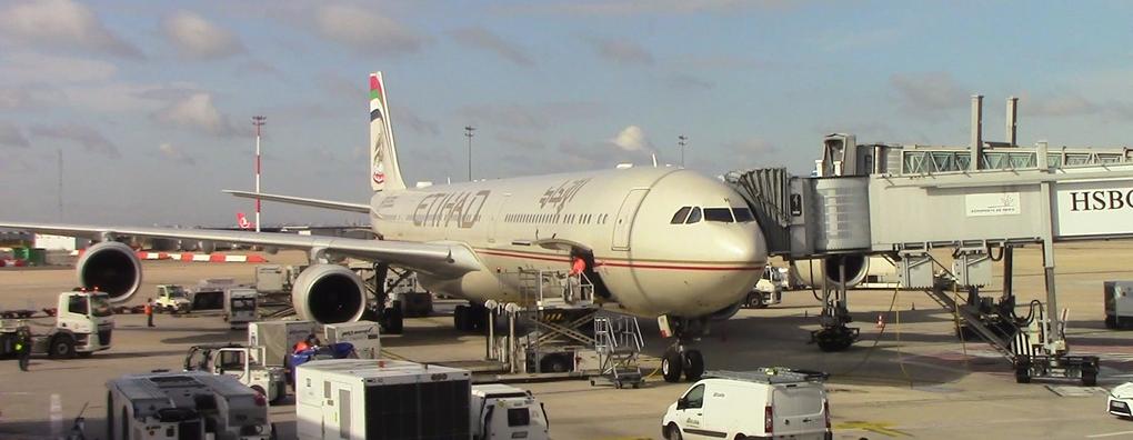 Review of Etihad Airways flight from Abu Dhabi to Paris in Business