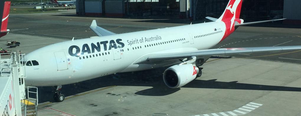 Review of Qantas flight from Sydney to Melbourne in Business
