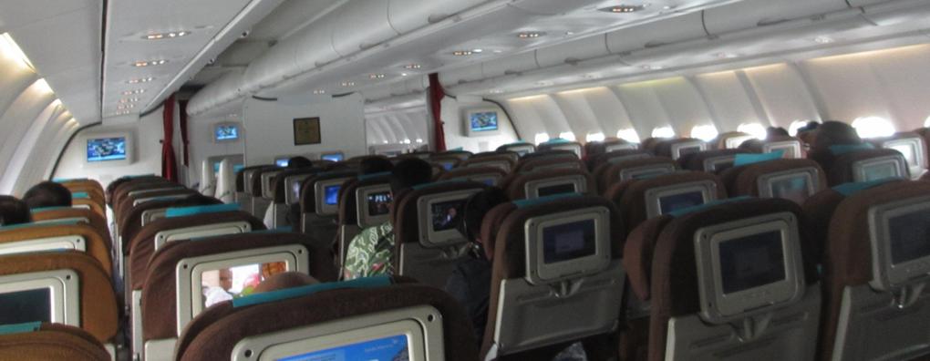 Review of Garuda Indonesia flight from Surabaya to Jakarta in Economy