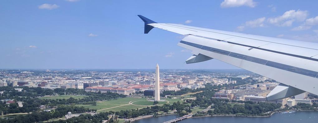 Review of Delta Air Lines flight from Detroit to Washington in Economy