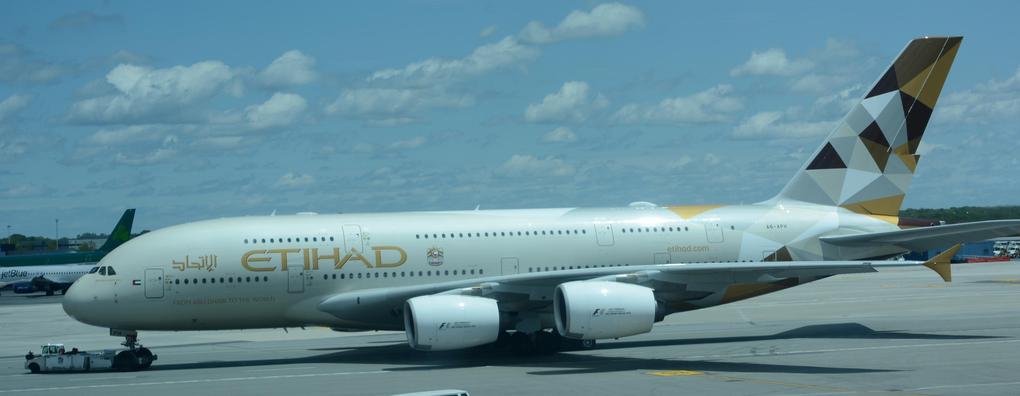 Review of Etihad Airways flight from New York to Abu Dhabi in Economy