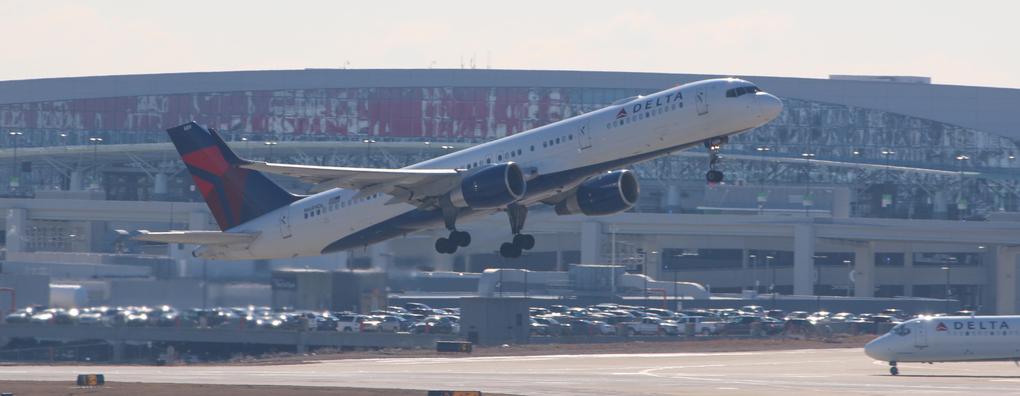 Review of Delta Air Lines flight from Los Angeles to New York in Economy