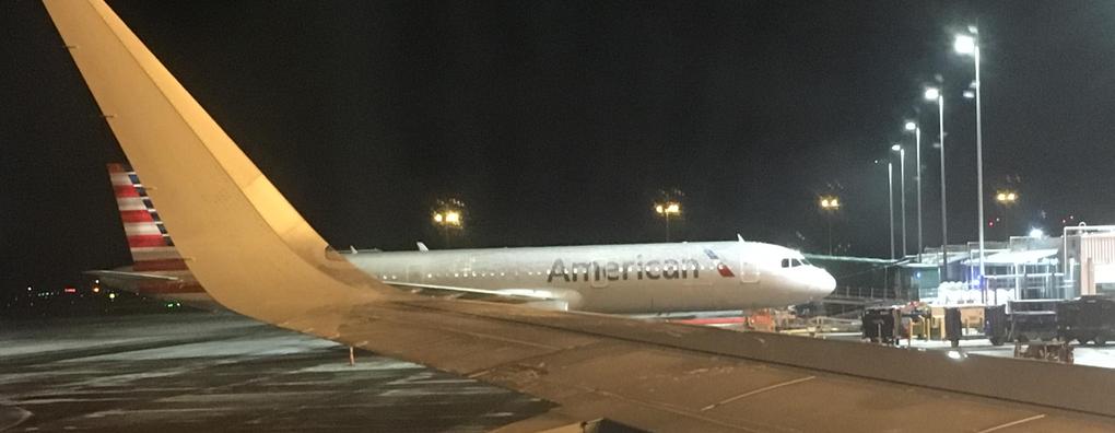 Review of American Airlines flight from Denver to Miami in Economy