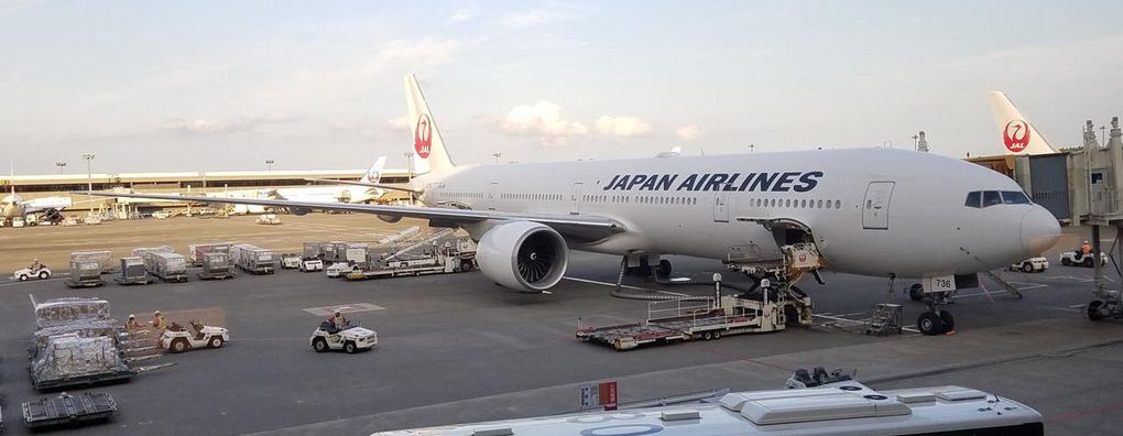 Review of Japan Airlines flight from Tokyo to Los Angeles in First