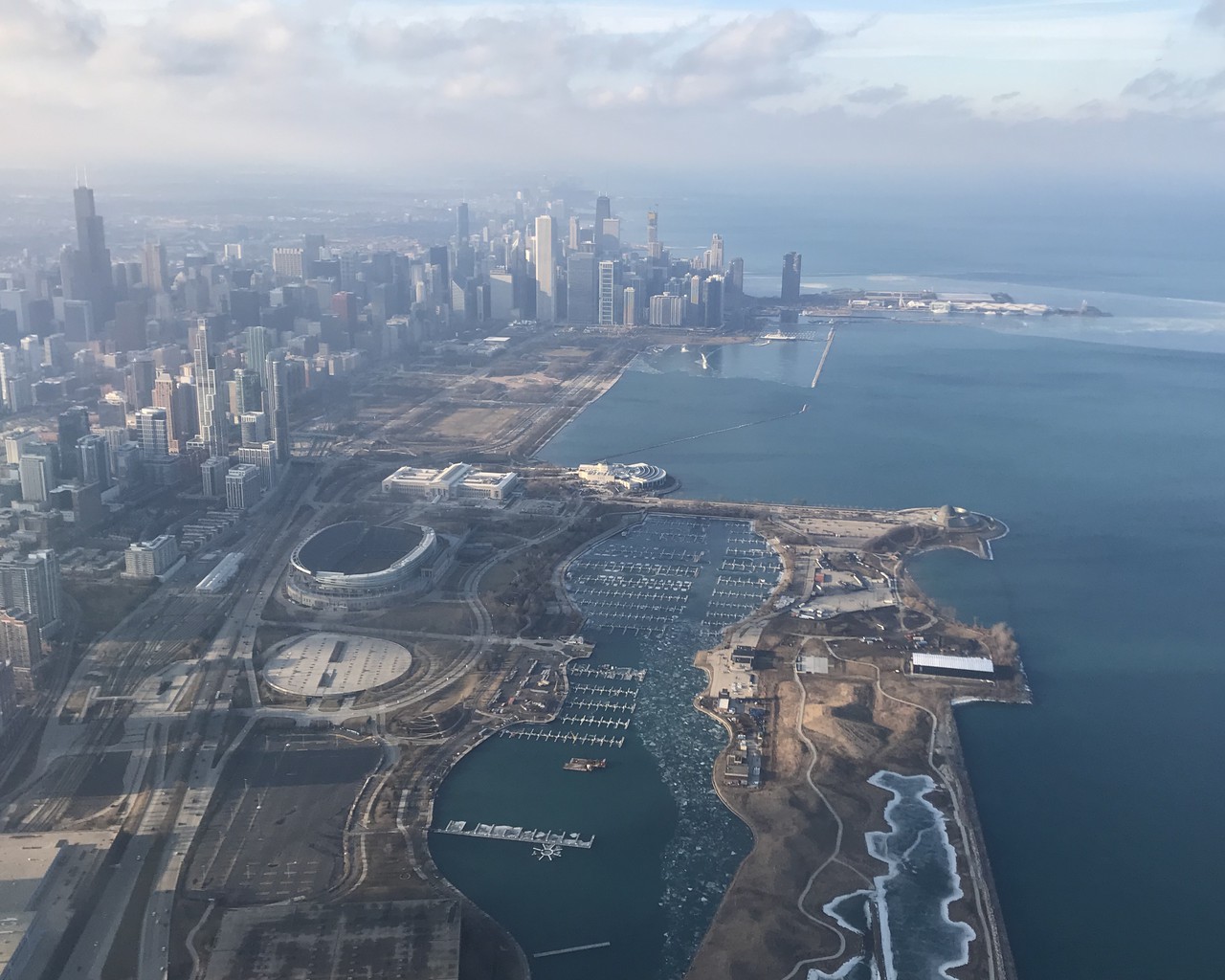 Review of Delta Air Lines flight from Atlanta to Chicago in Domestic First