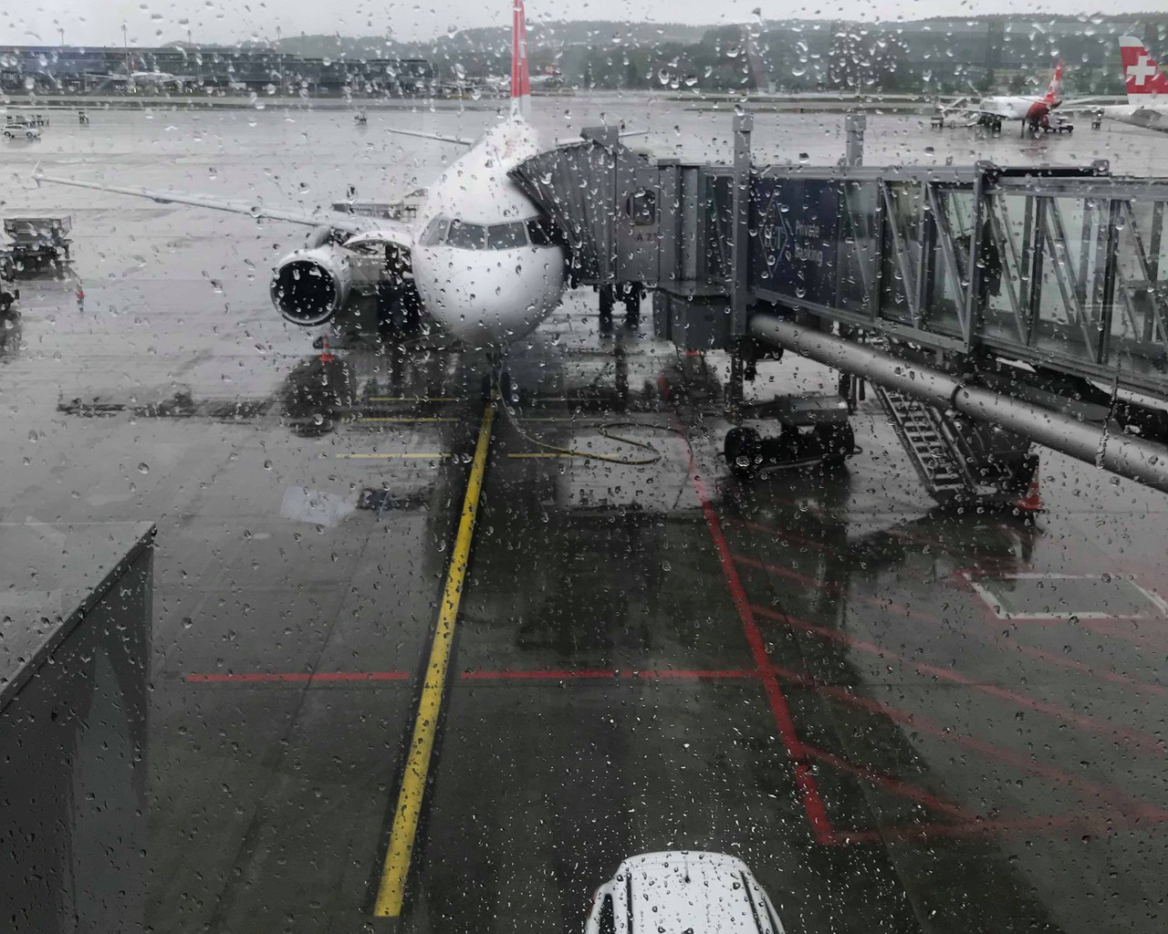 Review of SWISS flight from Zurich to Geneva in Economy