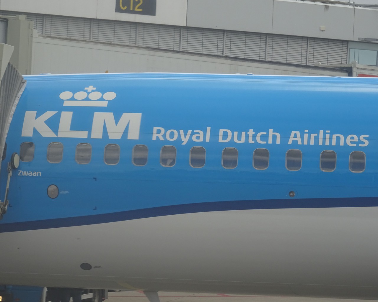 Review of KLM flight from Zurich to Amsterdam in Business