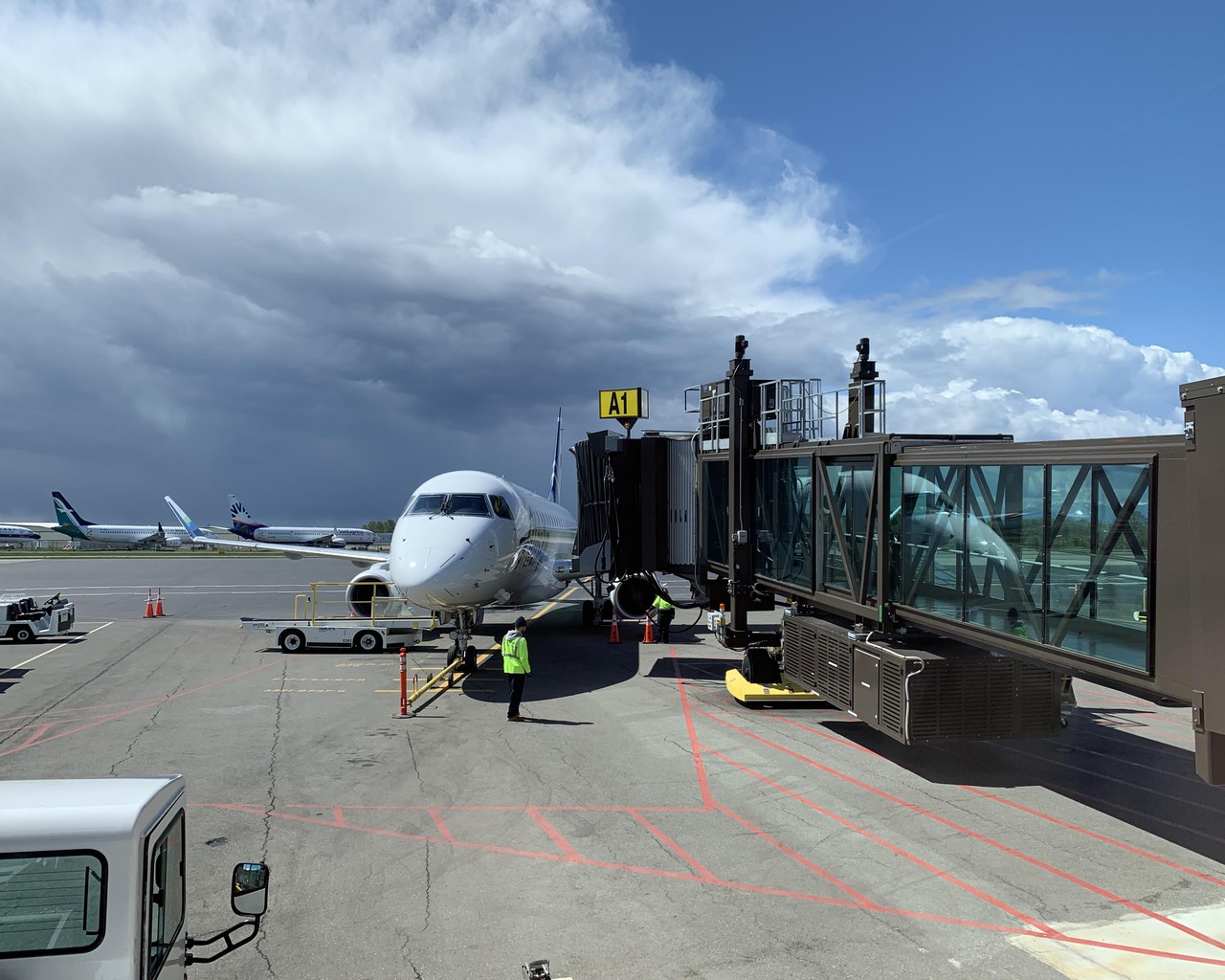 Review of Horizon Air flight from Everett to Portland in Premium Eco