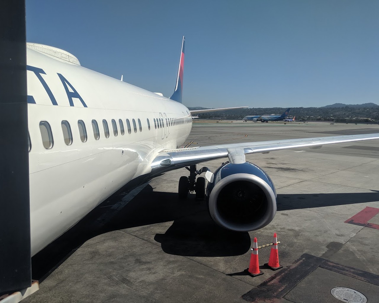 Review of Delta Air Lines flight from San Francisco to Minneapolis in ...