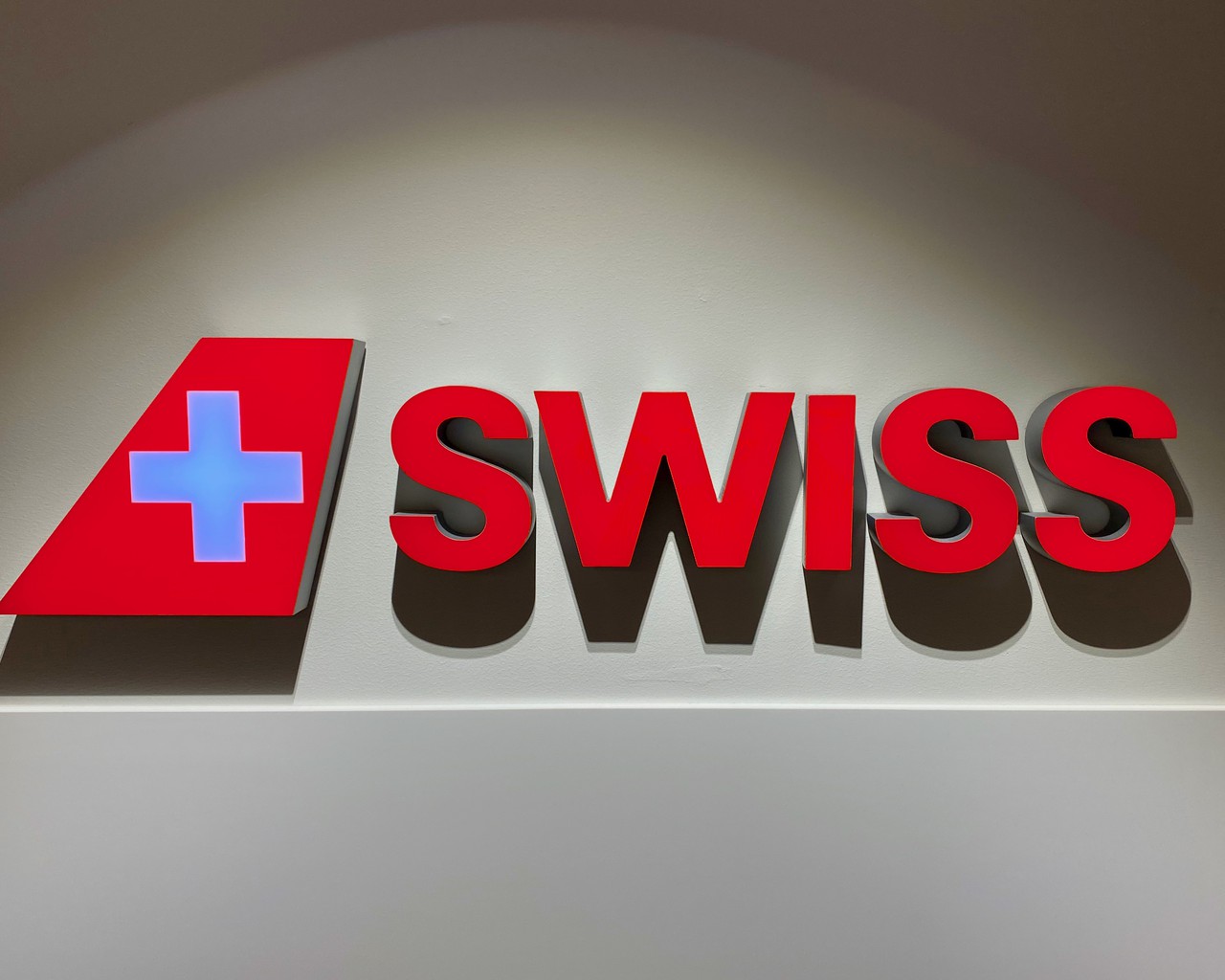 Review of SWISS flight from Zurich to Warsaw in Economy