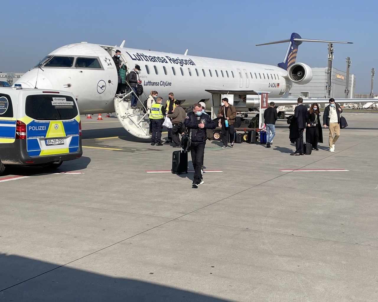 Review of Lufthansa flight from Paris to Frankfurt in Business