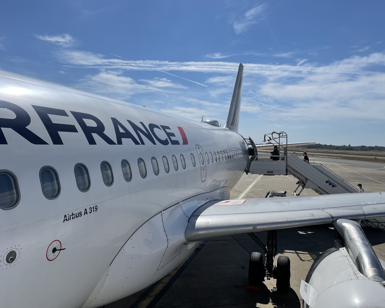 Review of Air France flight from Bordeaux to Paris in Economy
