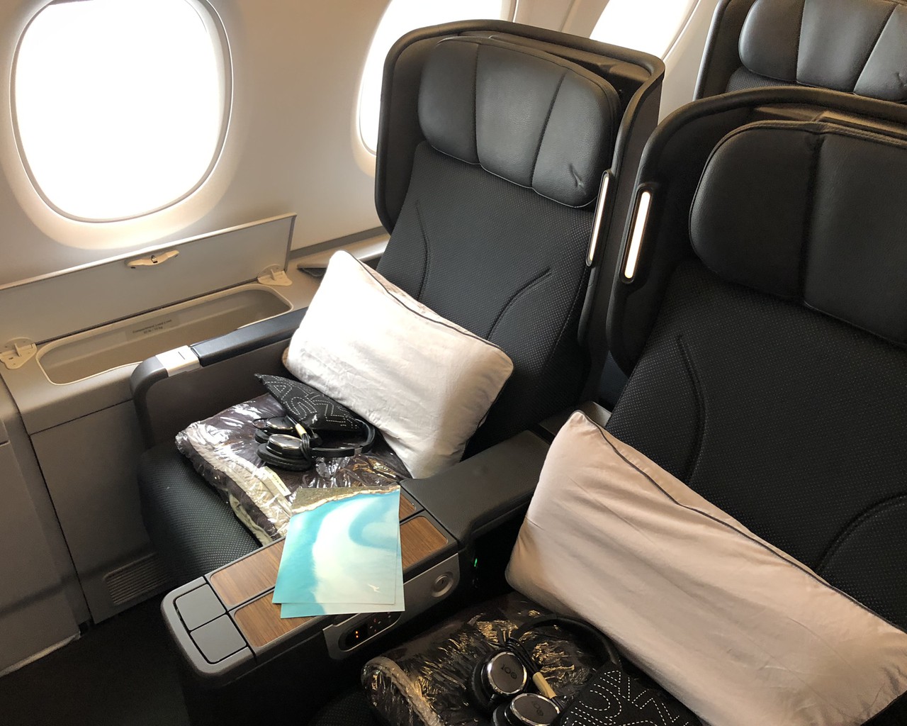 Review of Qantas flight from Sydney to Singapore in Premium Eco