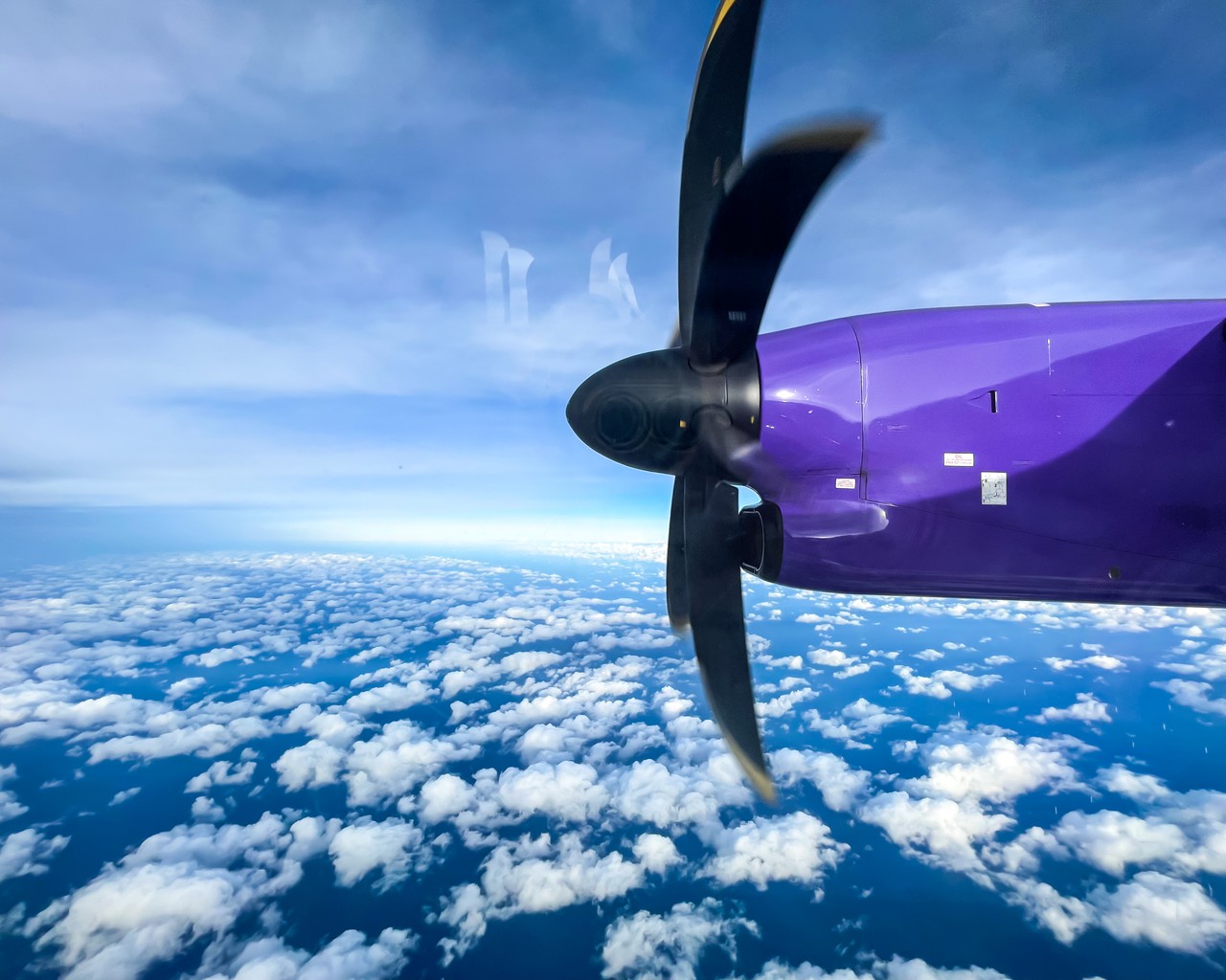 Review of Flybe flight from Amsterdam to London in Economy