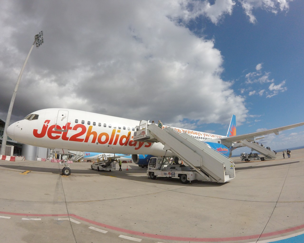 Review of Jet2.com flight from Tenerife Island to Manchester in Economy