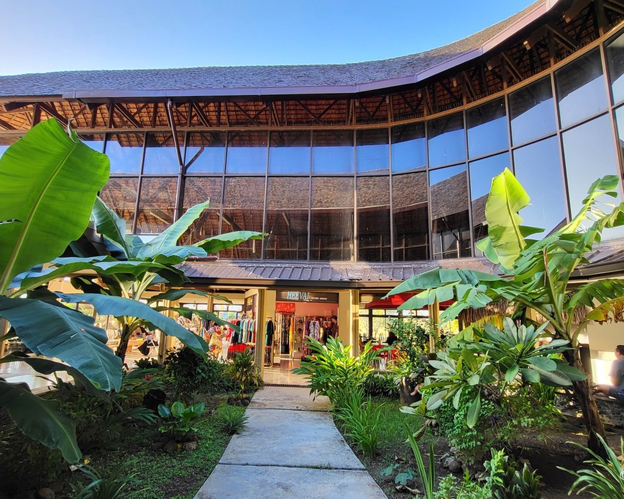 Review of Air Tahiti flight from Moorea to Raiatea in Economy