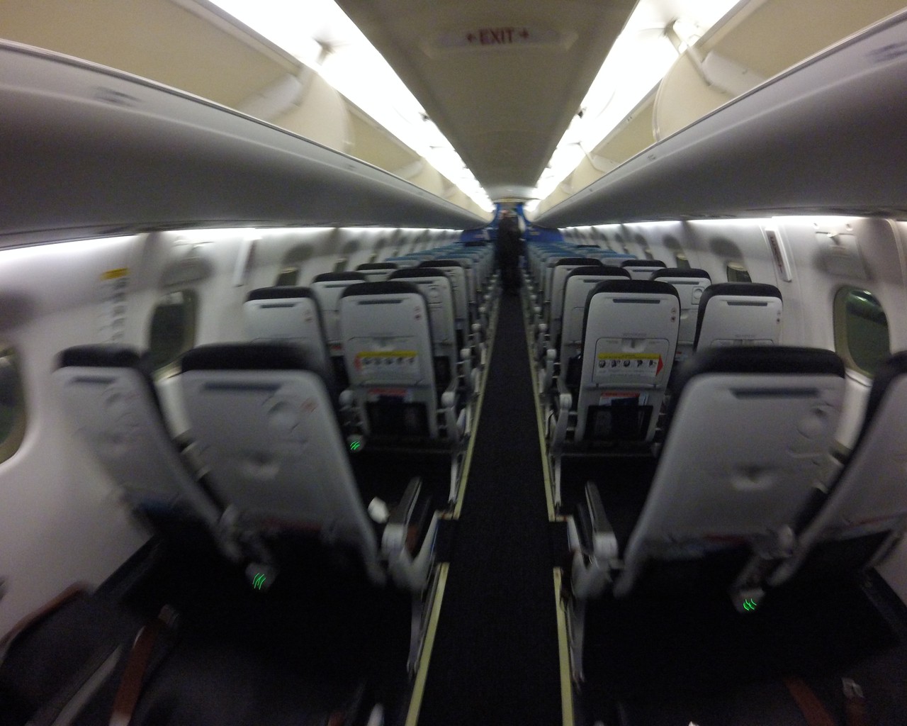 Review of KLM Cityhopper flight from Amsterdam to London in Economy