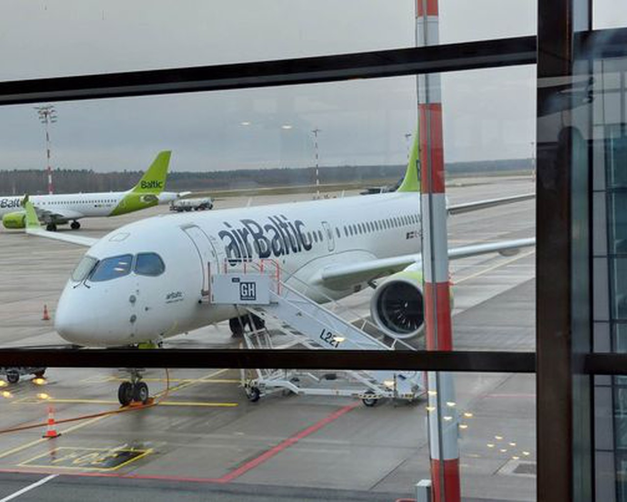 Review of Air Baltic flight from Tallinn to Riga in Economy