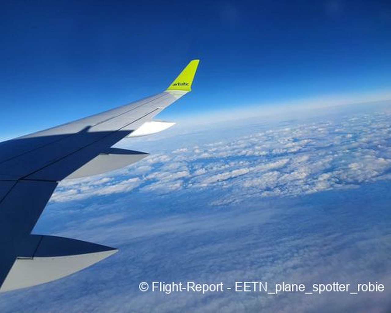 Review of Air Baltic flight from Riga to Reykjavík in Economy