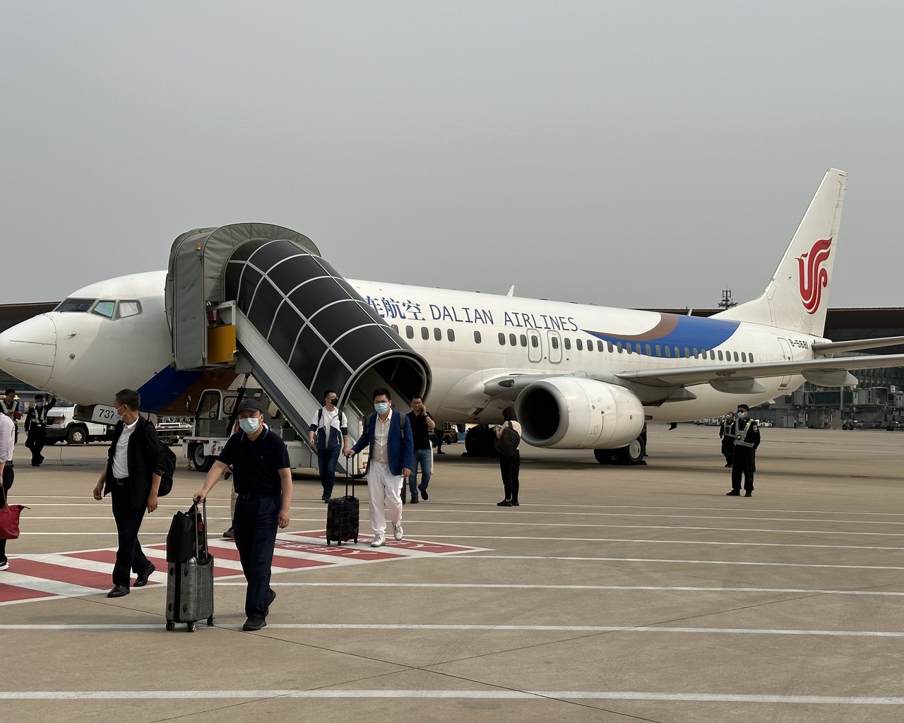 Review of Dalian Airlines flight from Ningbo to Beijing in Economy