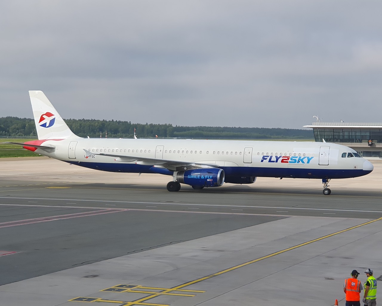 Review of Fly2Sky flight from Riga to Frankfurt in Economy