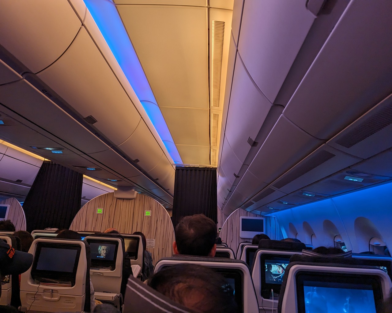 Review of China Airlines flight from Singapore to Taipei in Economy