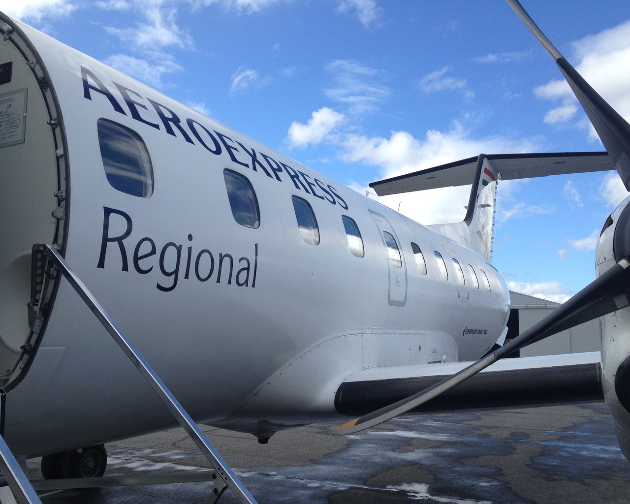 Avis du vol Aeroexpress Regional Pori → Helsinki en Economique