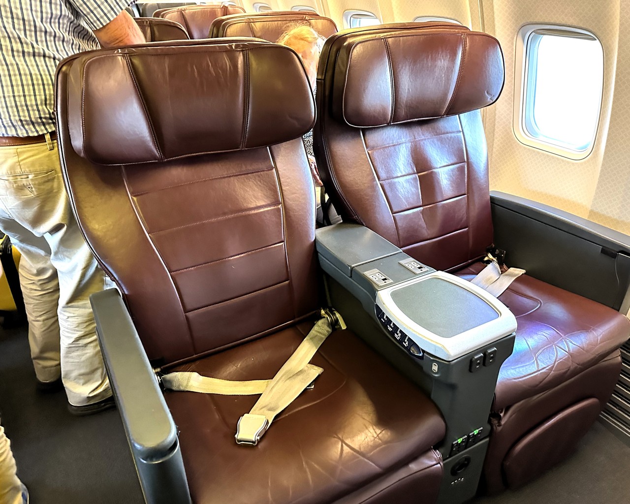 Review of Qantas flight from Brisbane to Sydney in Business
