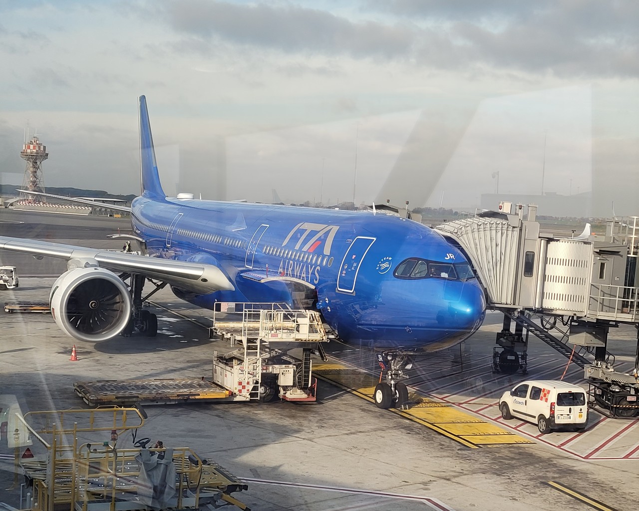 Review of ITA Airways flight from Rome to Miami in Business