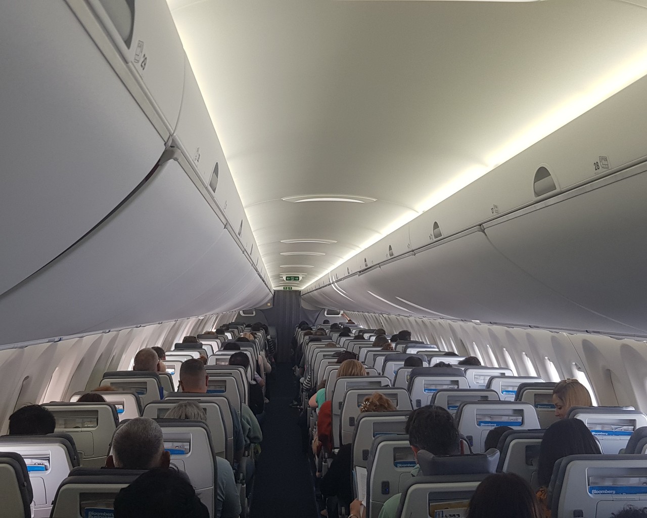 Review of Bulgaria Air flight from Sofia to London in Economy