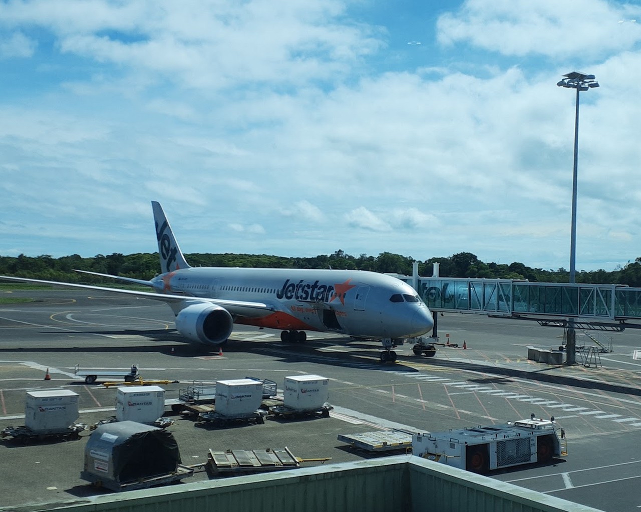 Review of Jetstar Airways flight from Cairns to Tokyo in Economy