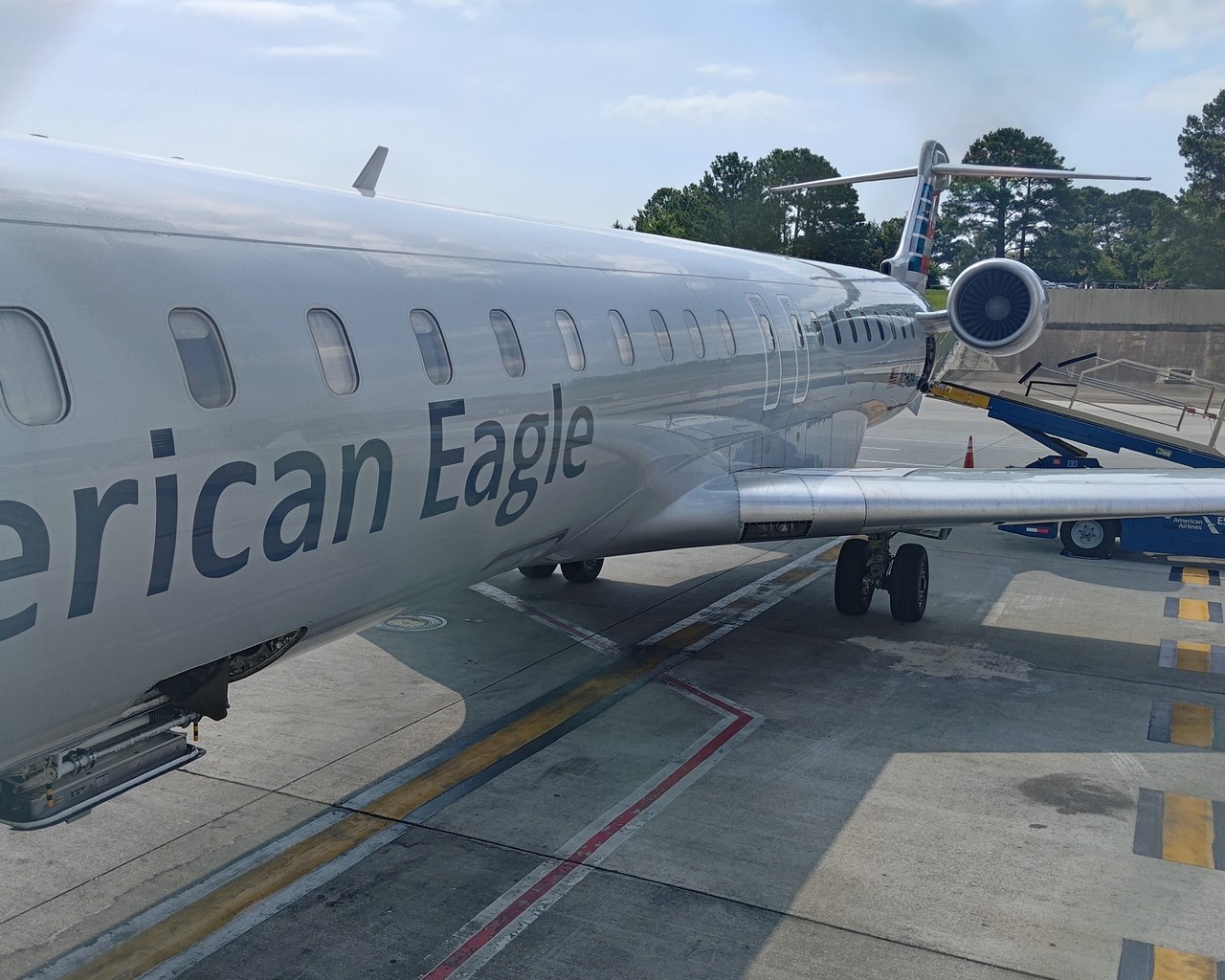 Review of American Eagle flight from Raleigh to Washington in Economy
