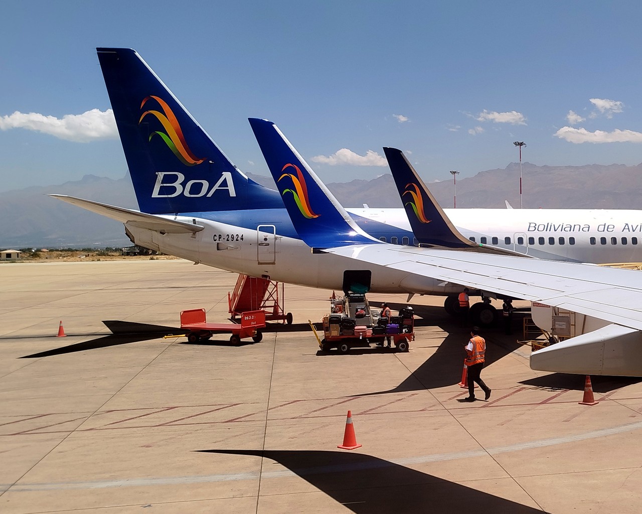 Review of Boliviana de Aviacion flight from Cochabamba to La Paz in Economy